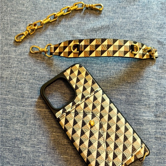 Bandolier | Accessories | Bandolier Iphone 4 Pro Max Geometric Black ...